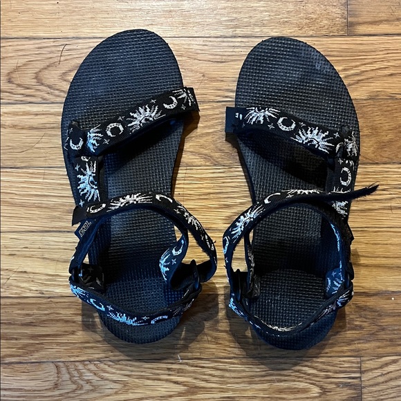 Teva | Shoes | Teva Black Sandals With Sun And Moon | Poshmark
